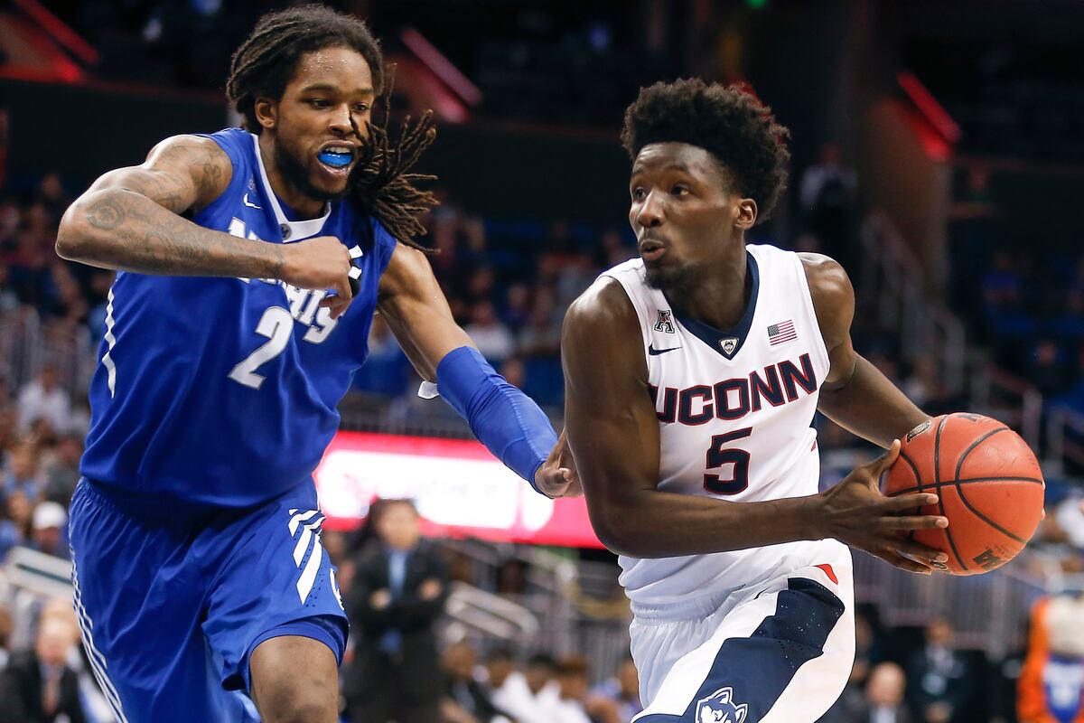 2016 NBA Draft Prospects: Breaking Down NBA Future of UConn's Daniel ...