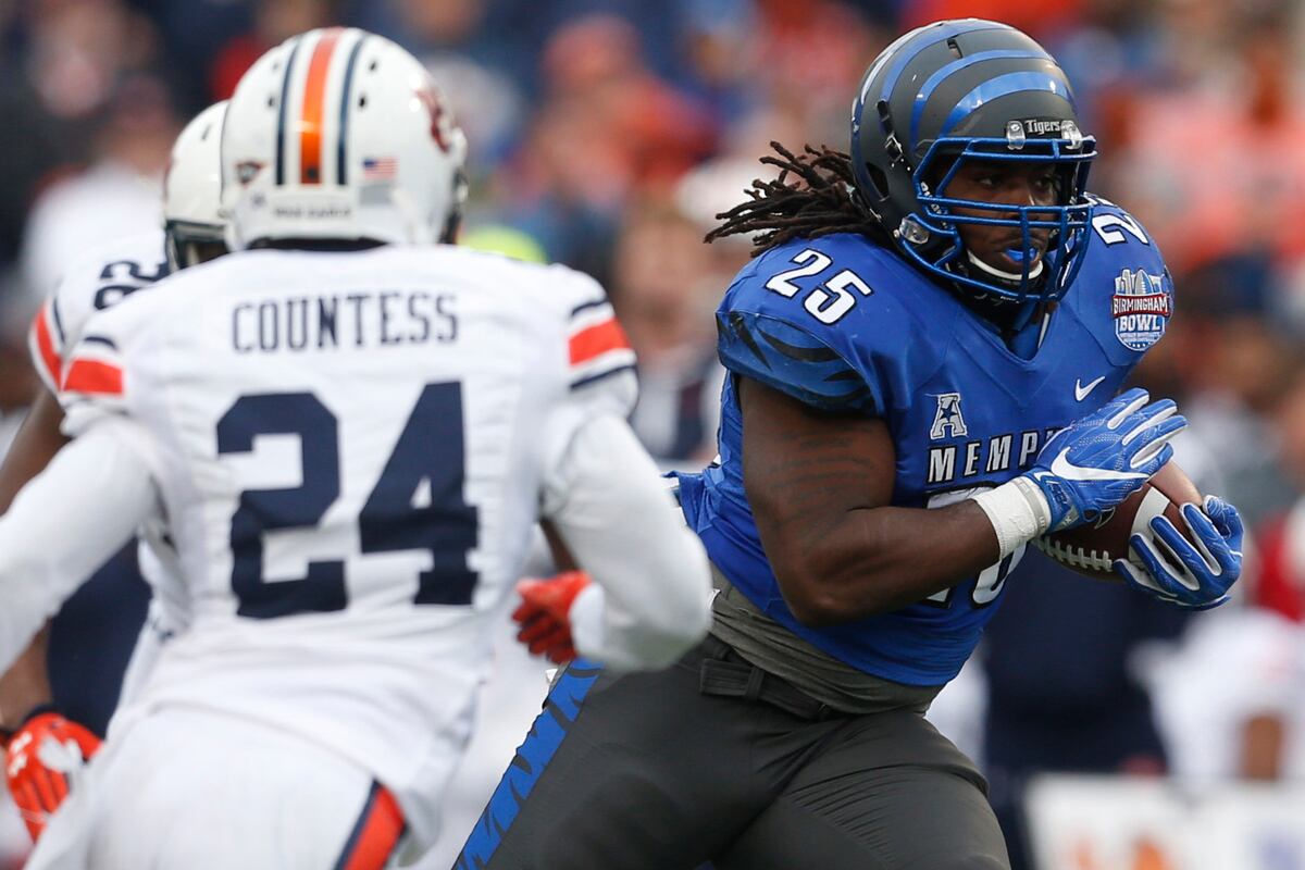 Jarvis Cooper, Memphis Running Back with Memphis Tattoo, Decides to ...