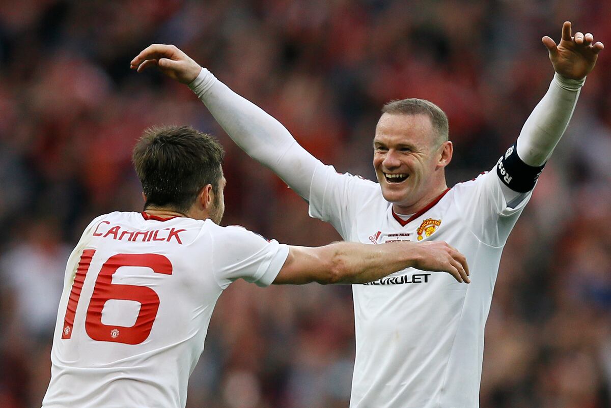 Why Wayne Rooney Must Reinvent Himself as a Midfield Playmaker | News ...