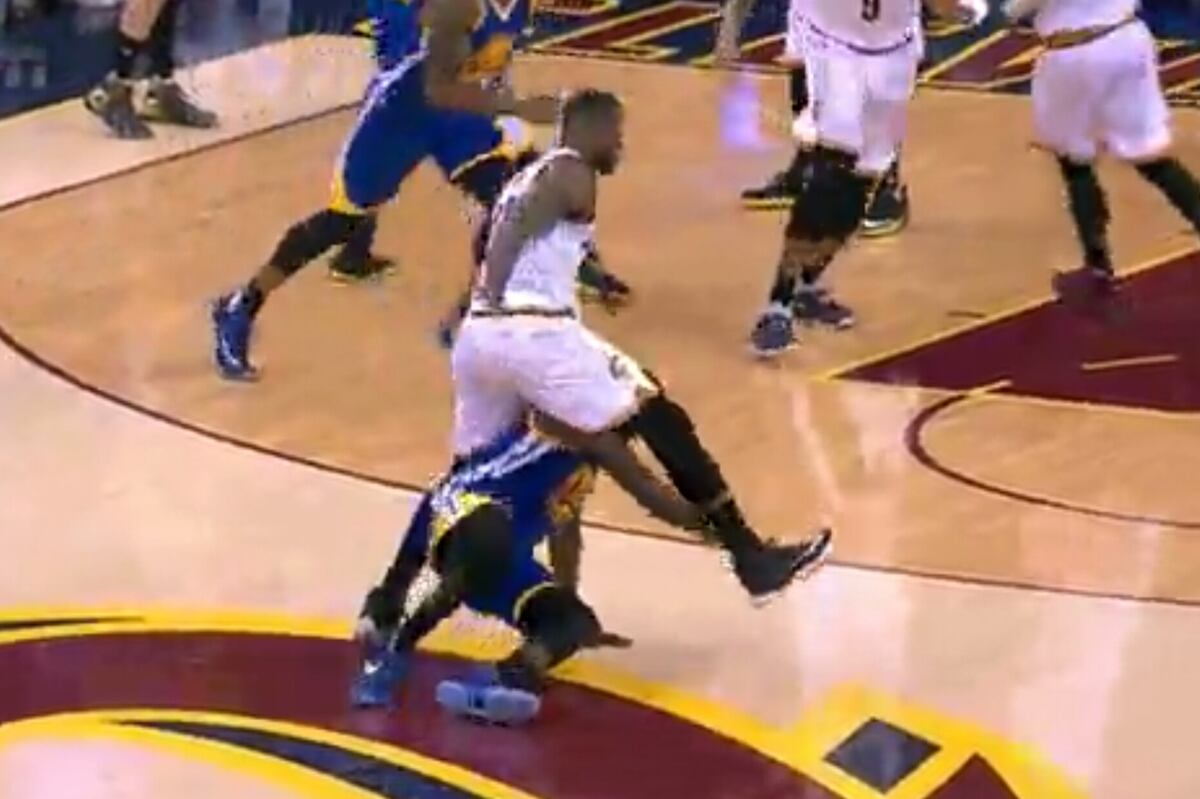 LeBron James, Draymond Green Get Chippy with Step-Over and Swipe | News ...