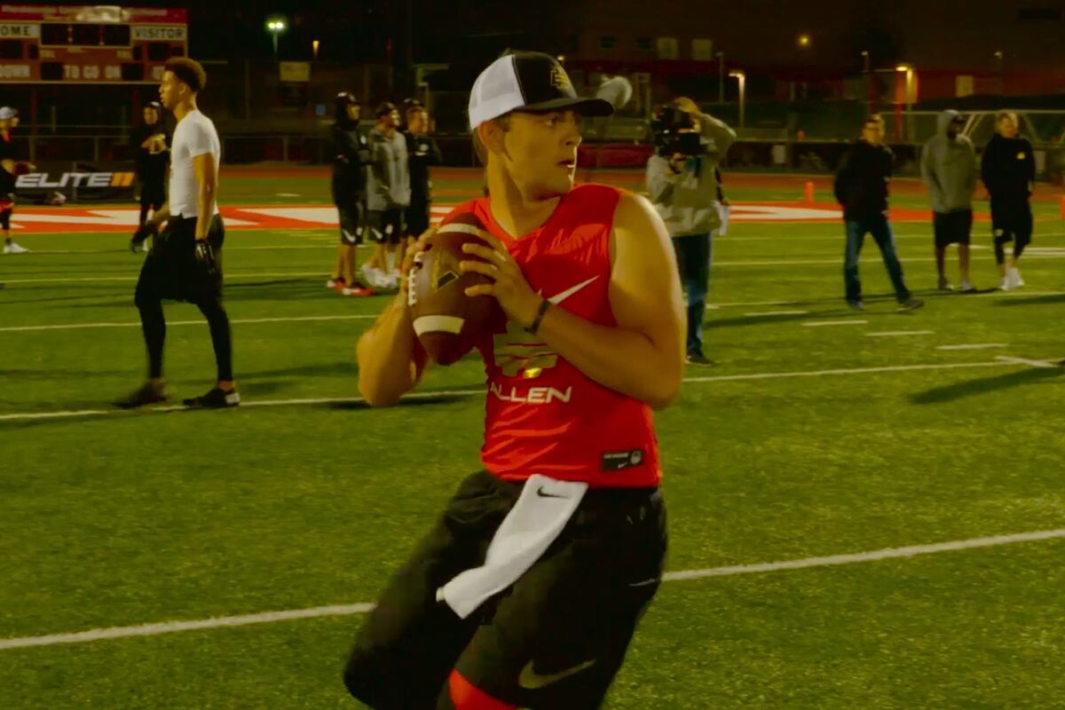 Jake Allen Has the Skills to Be the Savior in the Swamp for the Florida ...