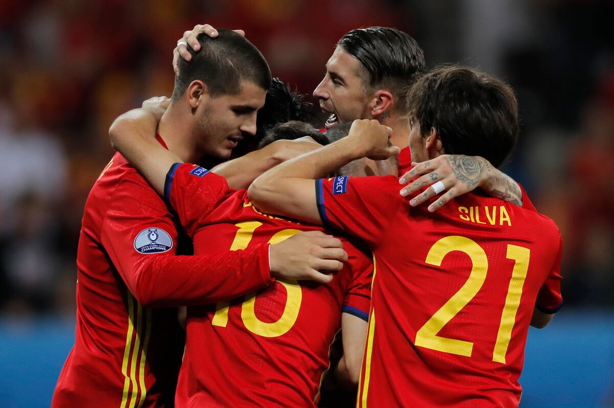 Spain Eye Historic Run: Blowing of Euro 2016 Opportunity Has Presented ...