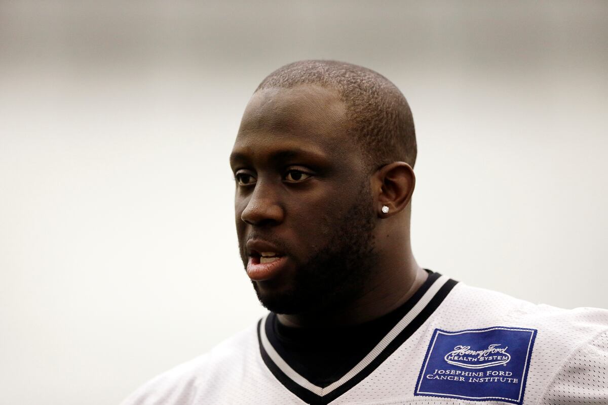 Stephen Tulloch Released by Lions: Latest Details, Comments and ...