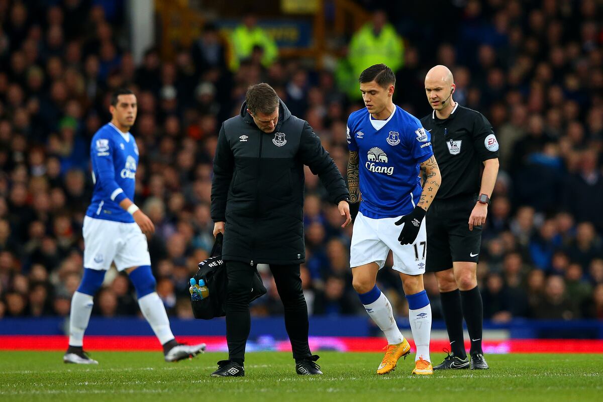 Muhamed Besic Injury: Updates on Everton Midfielder's Knee and Return ...