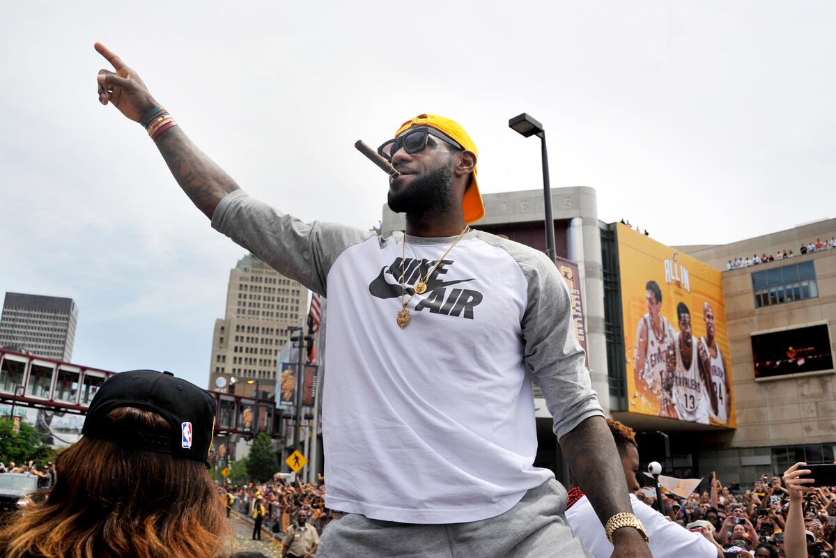 UNINTERRUPTED: LeBron James Makes Debut on 'Open Run' Podcast | News ...