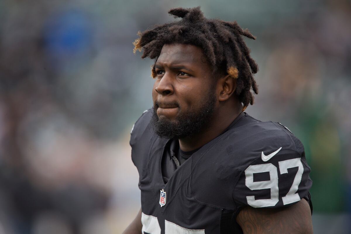 Mario Edwards Jr. Injury: Updates on Raiders DE's Hip and Return | News ...