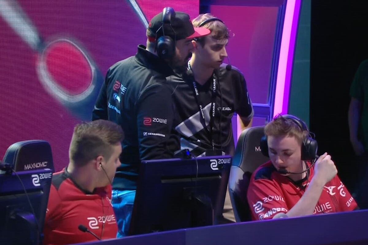 eStream: Valve Overhauls 'Counter-Strike' Coaching | News, Scores ...