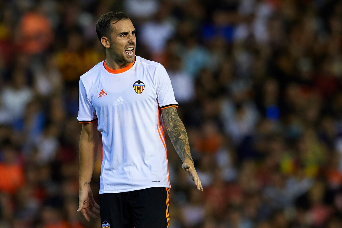 Barcelona Transfer News: Paco Alcacer Pursuit Angers Valencia, Latest ...