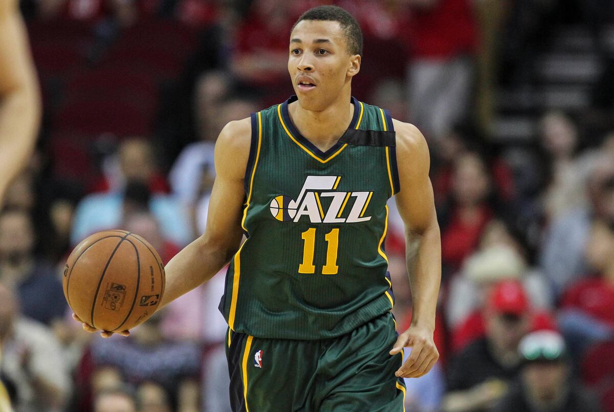 Dante Exum Leaves Preseason Game vs. Suns with Shoulder Injury | News ...
