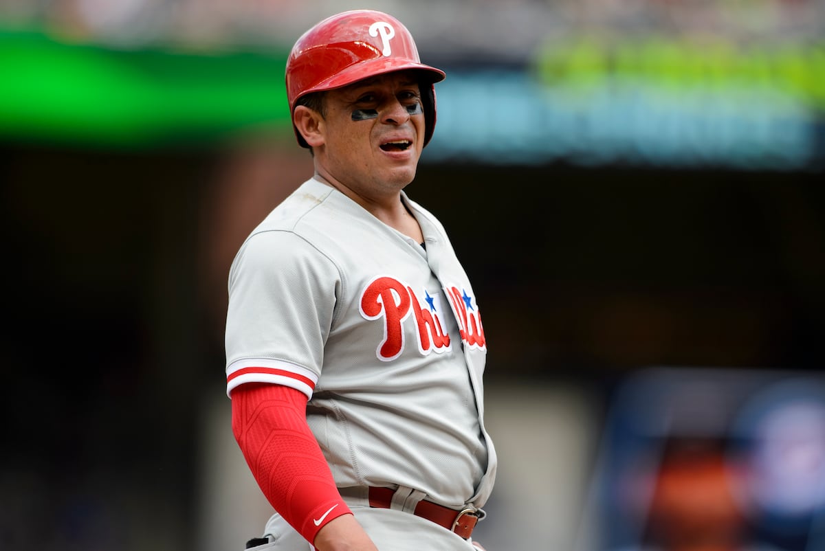 Carlos Ruiz Leaves Farewell Message on Philadelphia Phillies Whiteboard ...