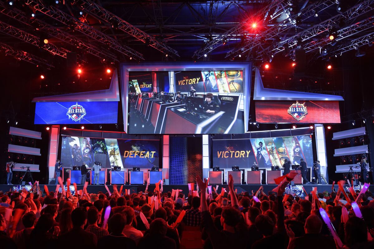 B/R Weekly Rushdown: Conor McGregor in 'CoD: Infinite War,' More 'LoL ...