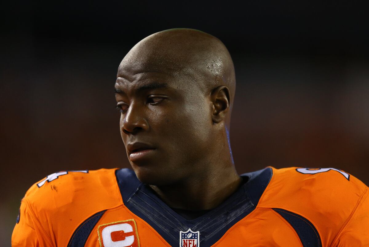 DeMarcus Ware Injury: Updates on Broncos Star's Recovery from Forearm ...