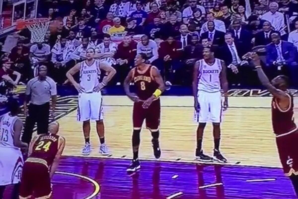 LeBron James Air-Balls Free Throw in 1st Half vs. Rockets | News, Scores, Highlights, Stats, and ...