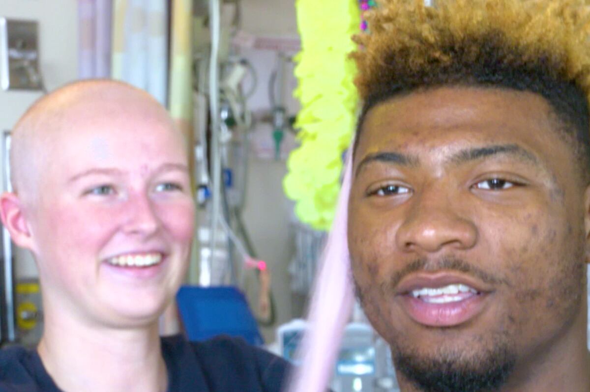 Celtics' Marcus Smart Gets Pink Hair Extensions on Visit to Children's ...