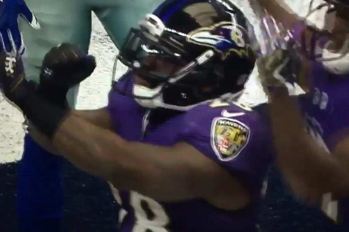 Ravens' Terrance West Mimics Dez Bryant, Ezekiel Elliott Celebrations ...