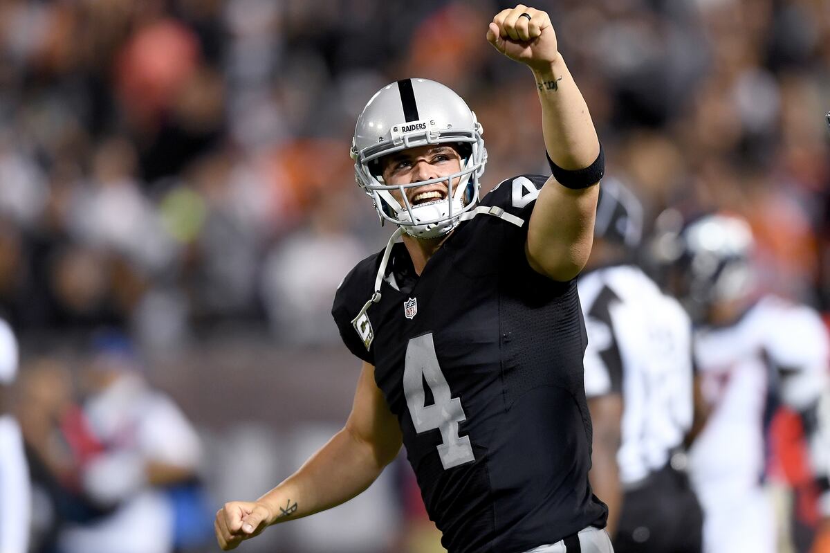 After Week 12 Statement Win, There's No Denying Derek Carr's MVP ...