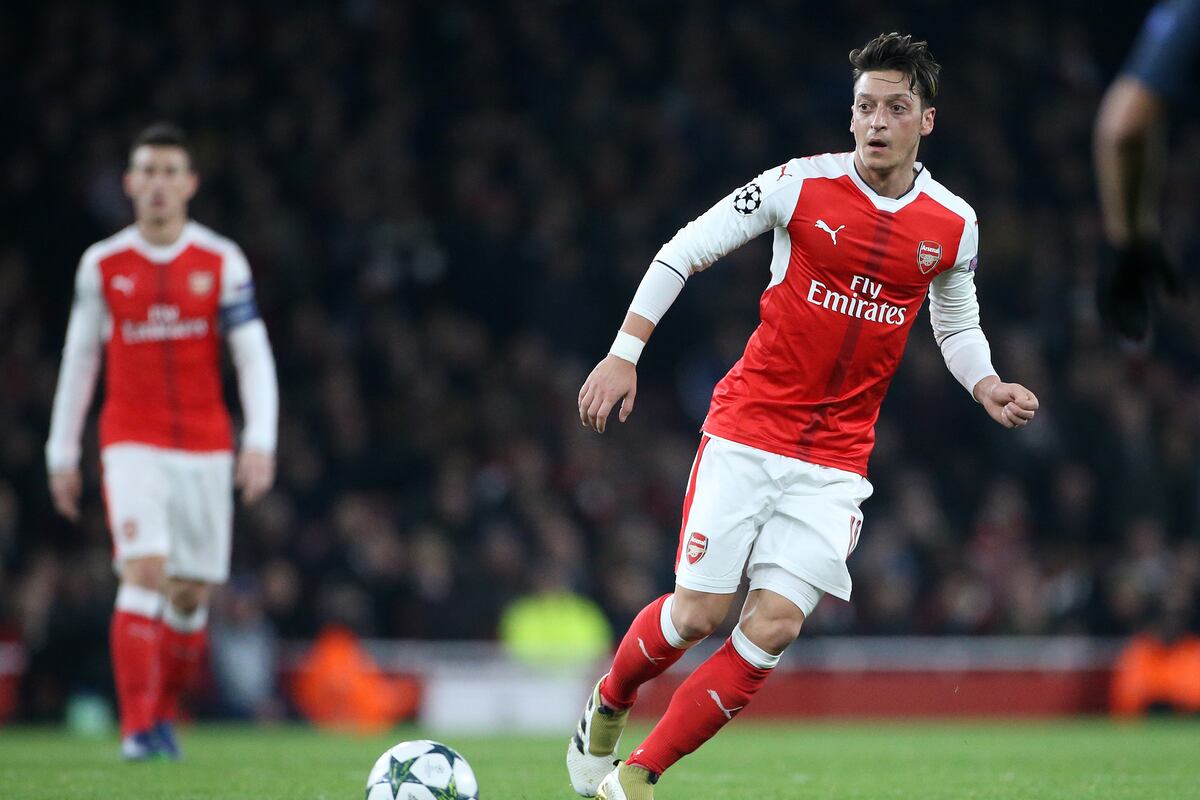 Arsenal Transfer News: Fresh Mesut Ozil Rumours, Latest on Roberto ...