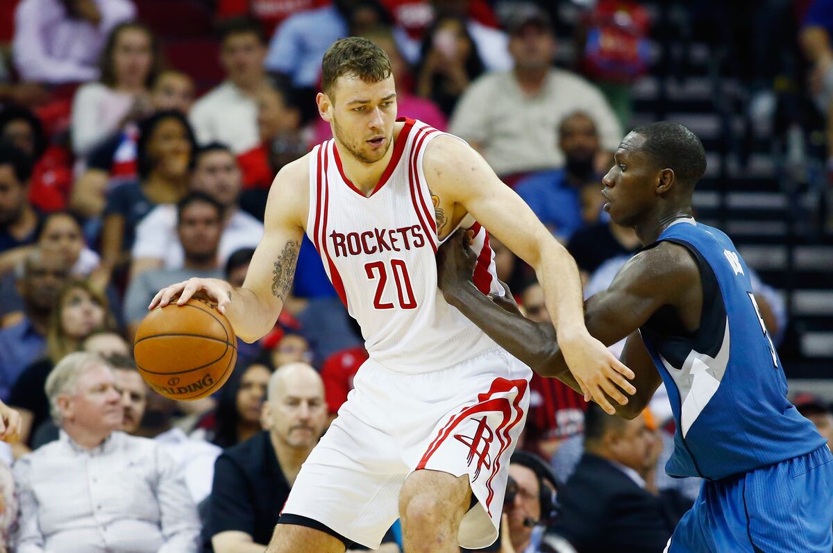 Donatas Motiejunas, Rockets Remain in Talks over New Contract | News ...