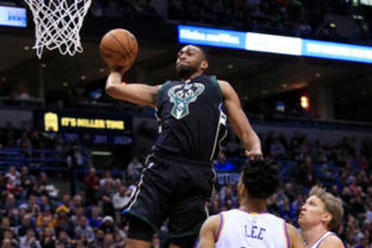 Jabari Parker Catches the Alley-Oop from Jason Terry, Lands Slam ...