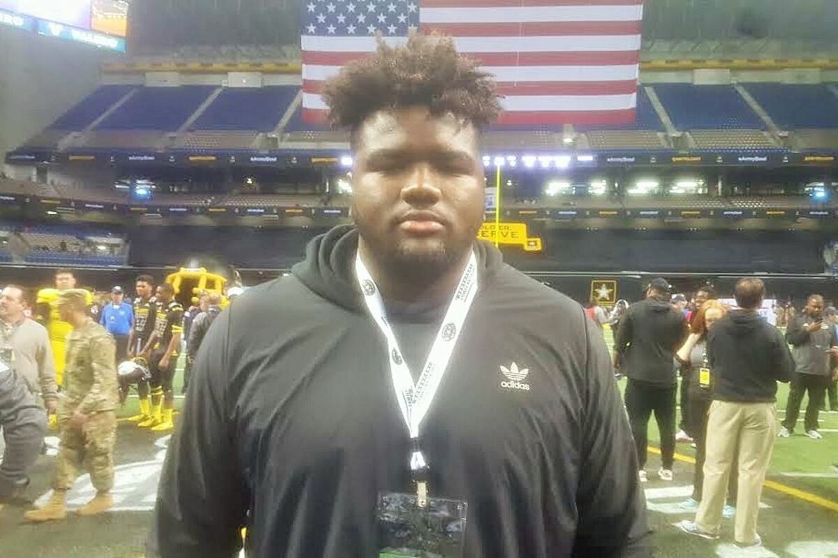 B/R Recruiting Notebook: A Decision Nearly Set for 5-Star DT Marvin ...