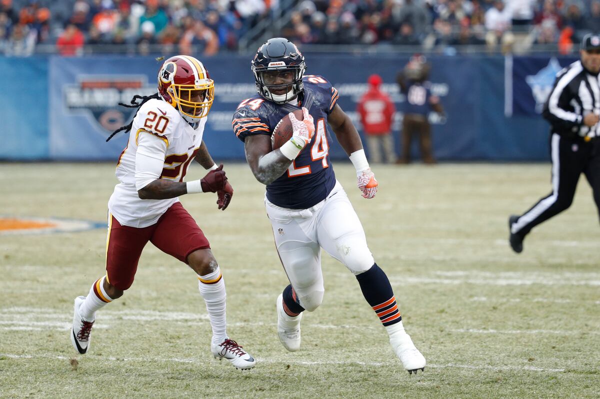 Bears' Jordan Howard Posts Franchise Rookie Rushing Record | News ...