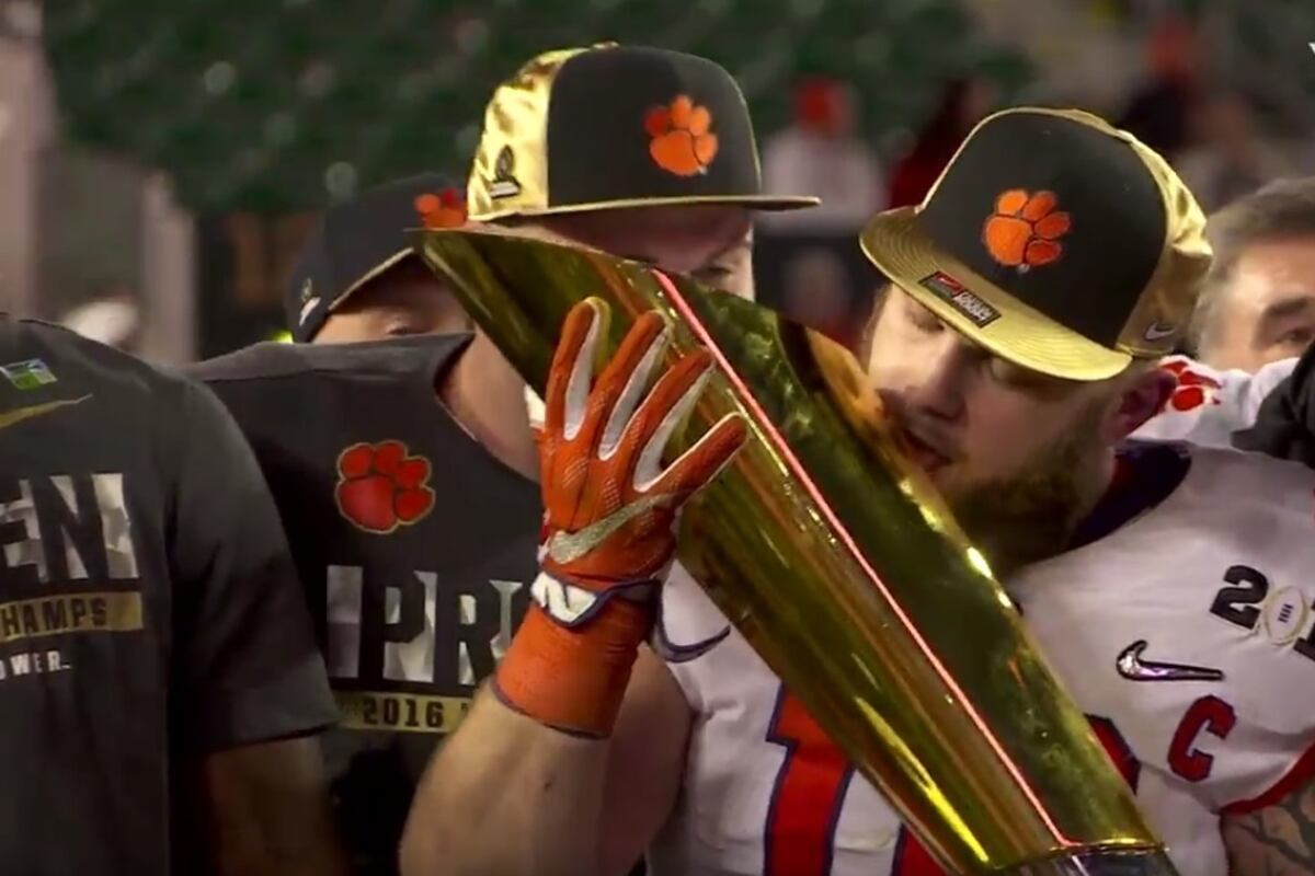 Clemson's Ben Boulware Licks National Championship Trophy After Win ...