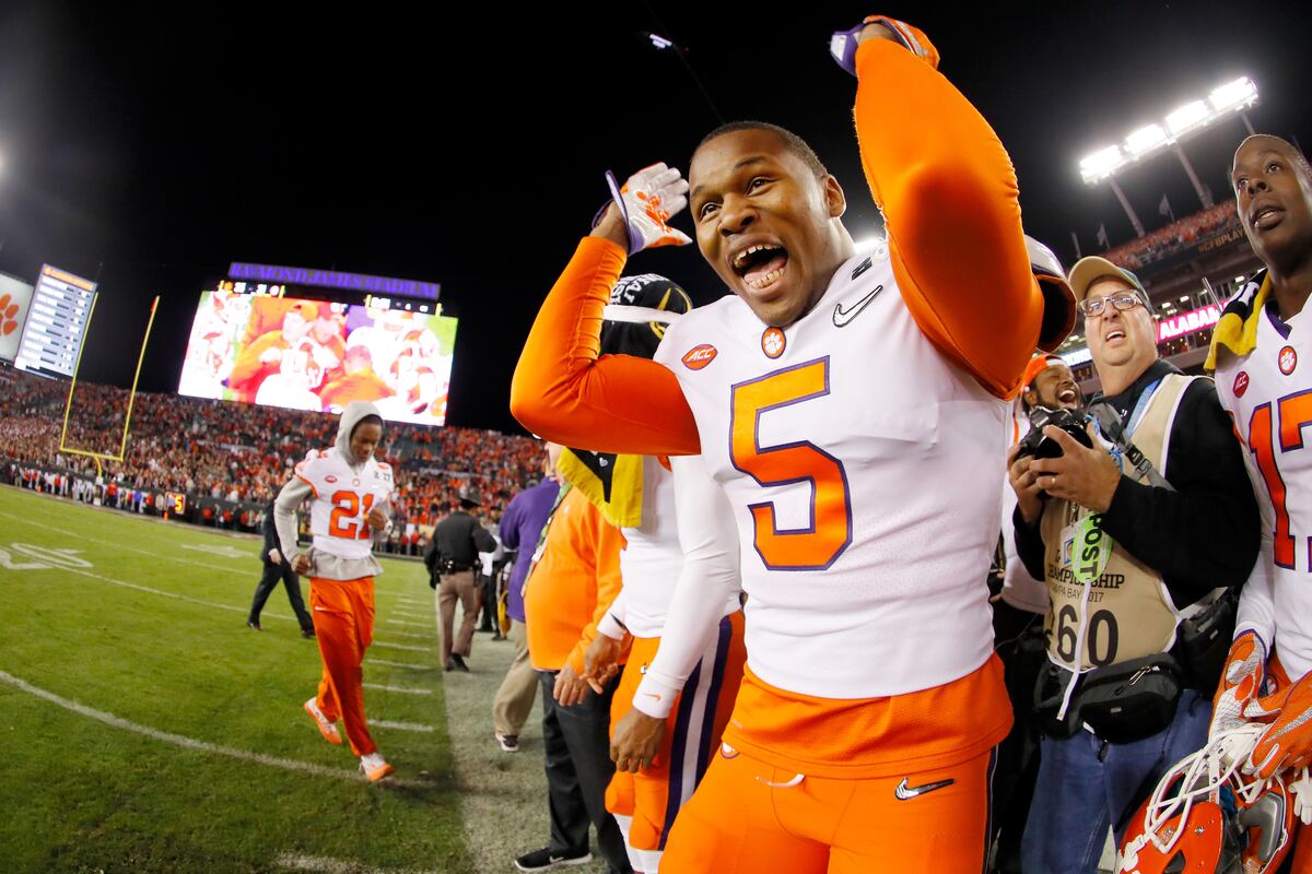 Bleacher Report's Daily Football Fix for January 11 | News, Scores ...