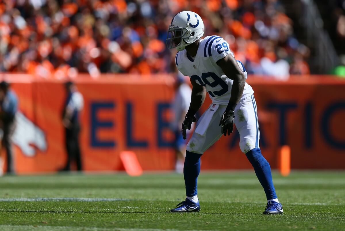 Mike Adams Agrees to 2-Year Contract with Carolina Panthers | News ...