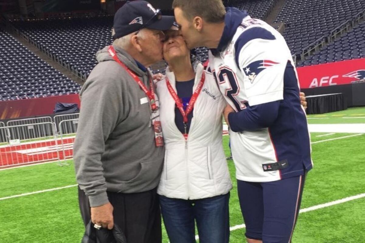 Tom Brady's Mother Attends Super Bowl for Her 1st NFL Game of Season ...