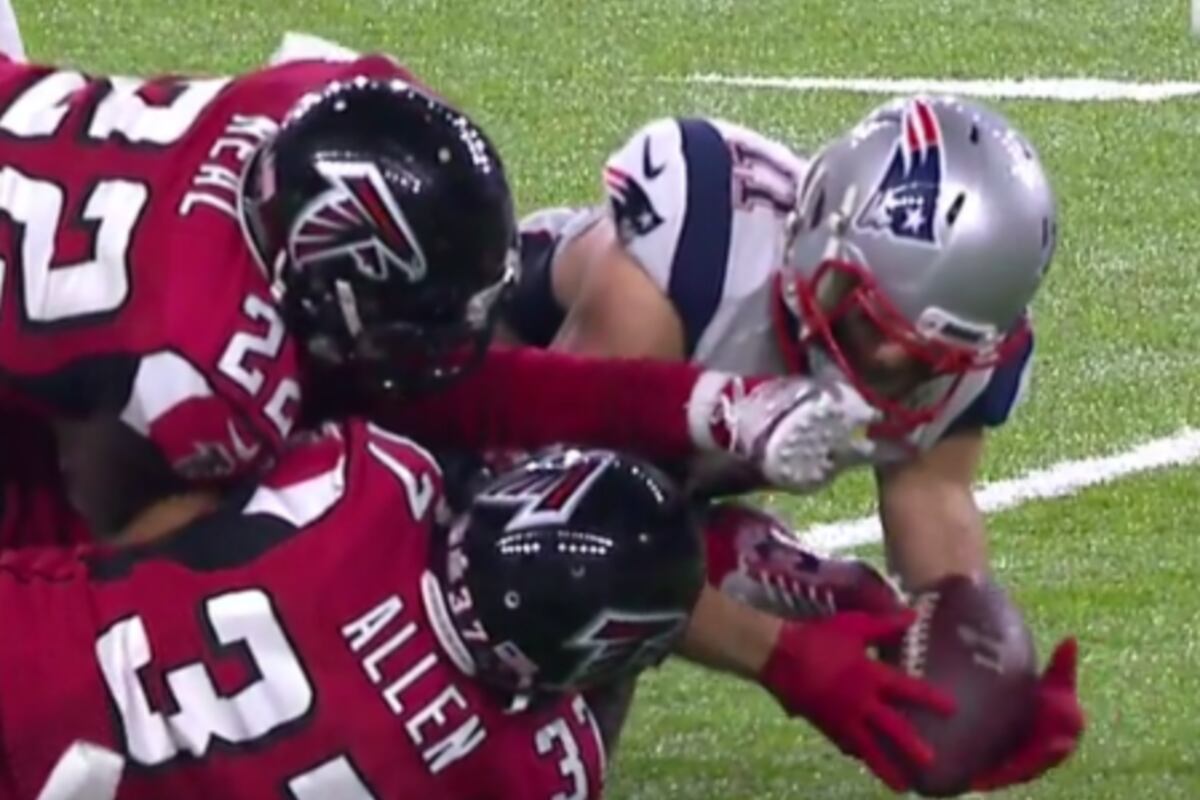 Julian Edelman Makes Unbelievable Grab For 1st Down News Scores