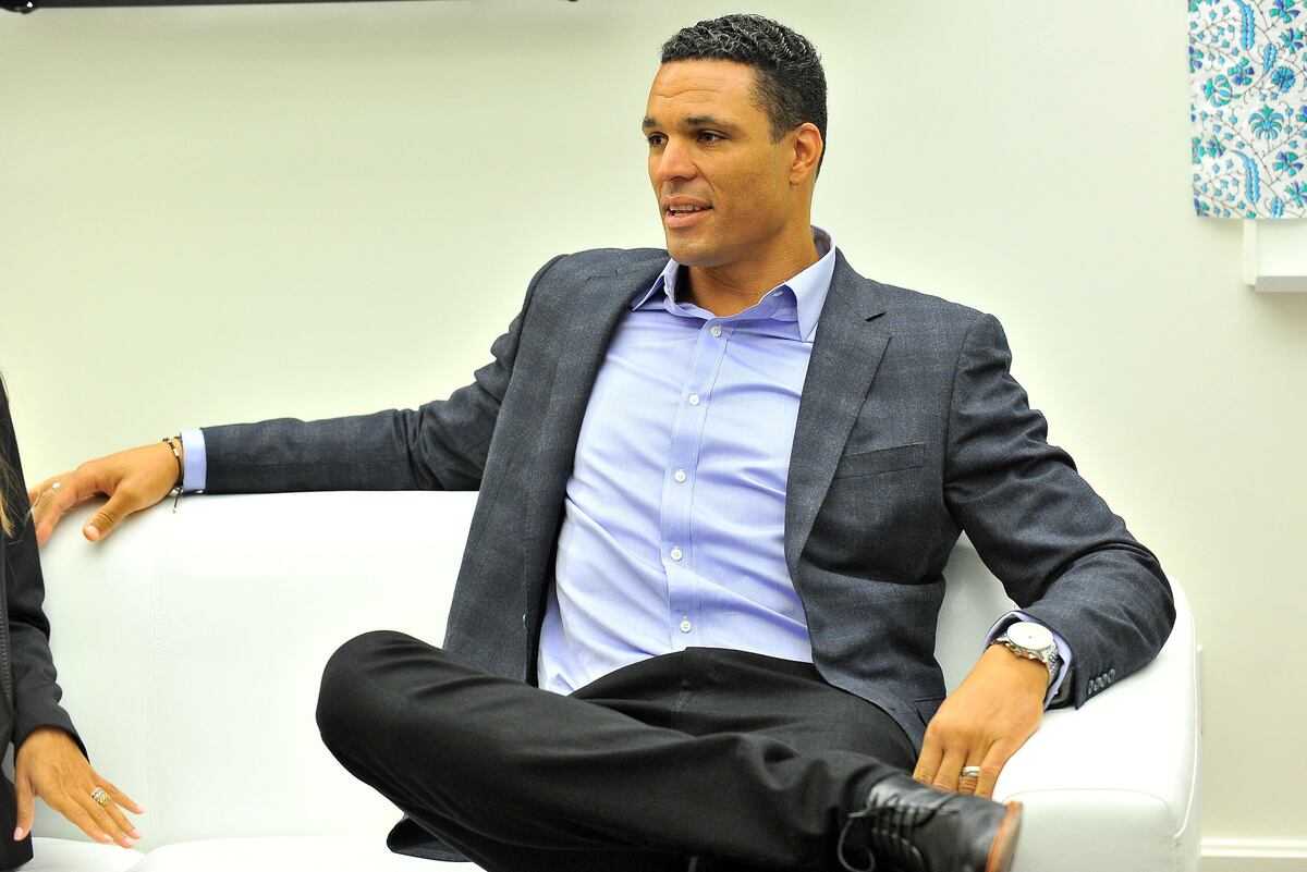Tony Gonzalez Talks Patriots Players Skipping White House Trip with ...