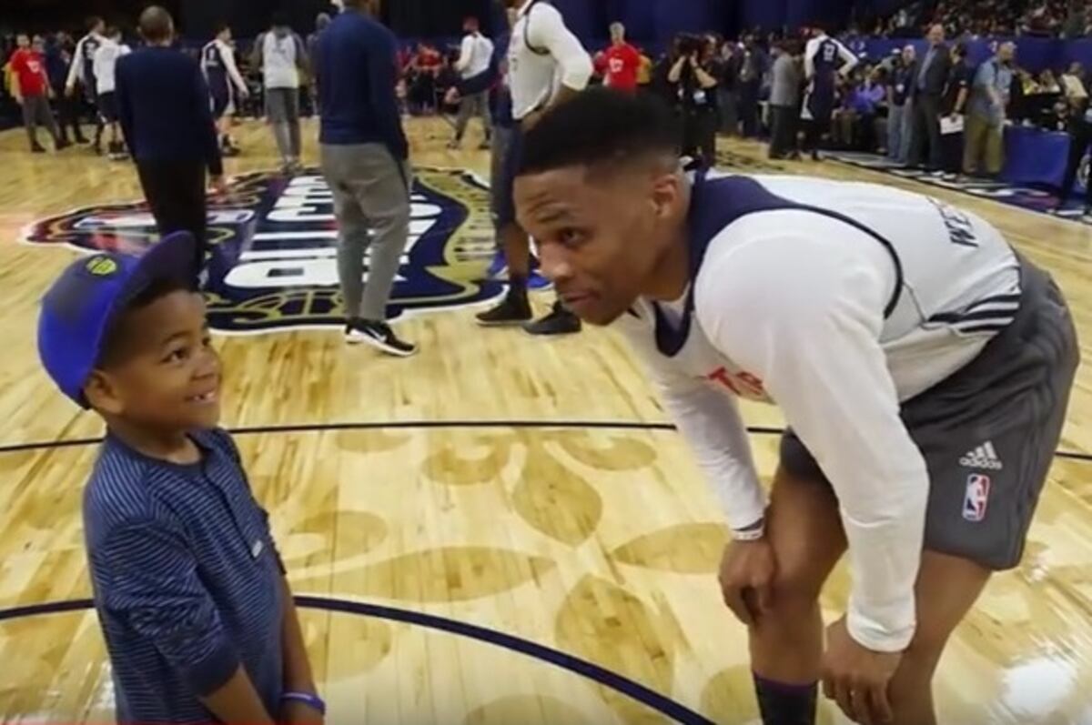 7-Year-Old Rapper Young Dylan Interacts with NBA Players During All ...