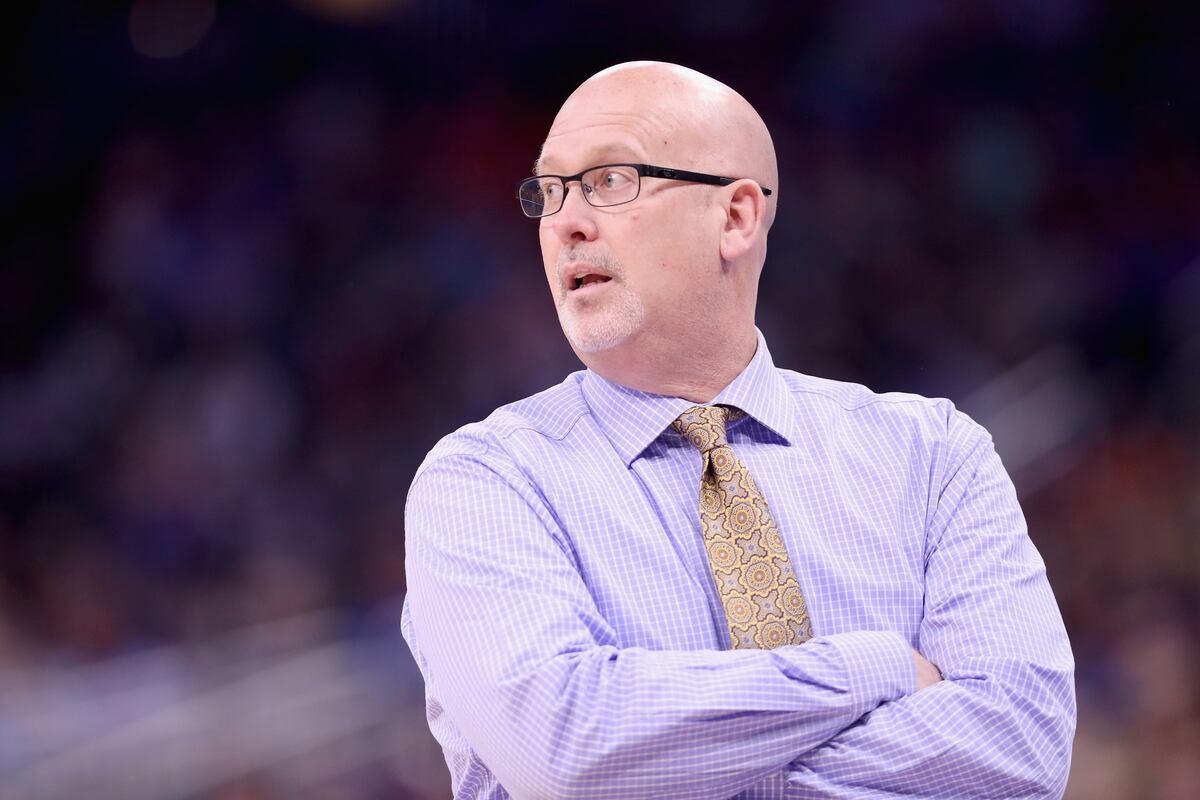 East Tennessee State Coach Steve Forbes Speaks to Team Before Facing ...