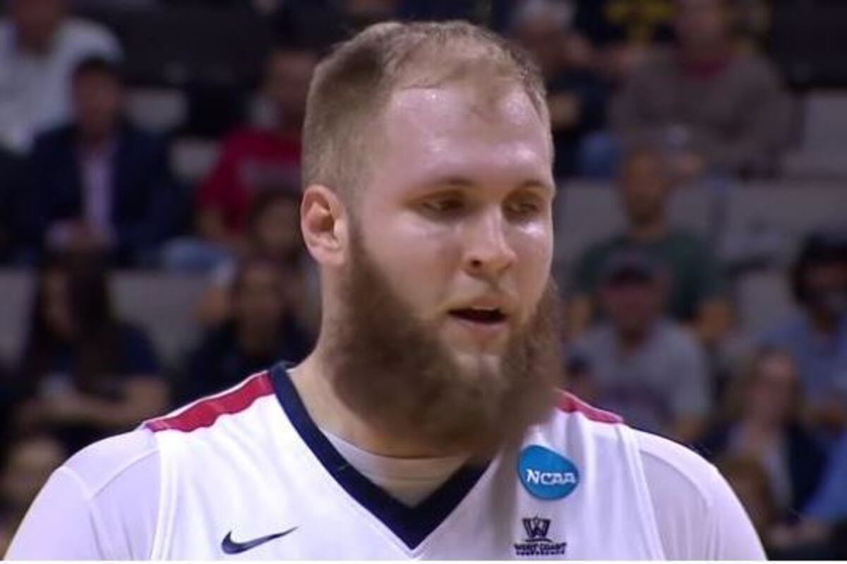 Gonzaga's Przemek Karnowski Shows Off Awesome Beard at Sweet 16 | News ...