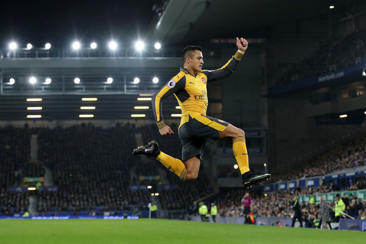 Arsenal Reportedly Set £50M Alexis Sanchez Fee Amid Chelsea Transfer ...