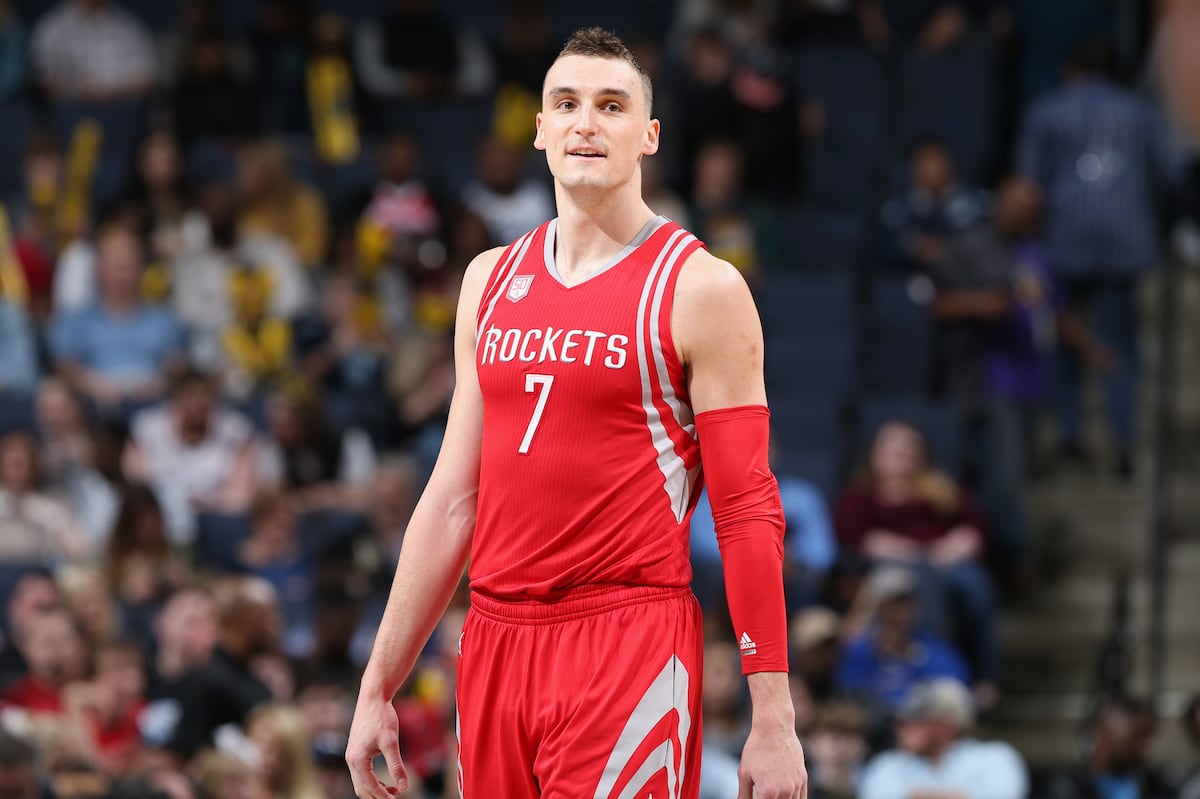 Sam Dekker Undergoes Surgery on Injured Hand, Will Be Evaluated in 1 ...