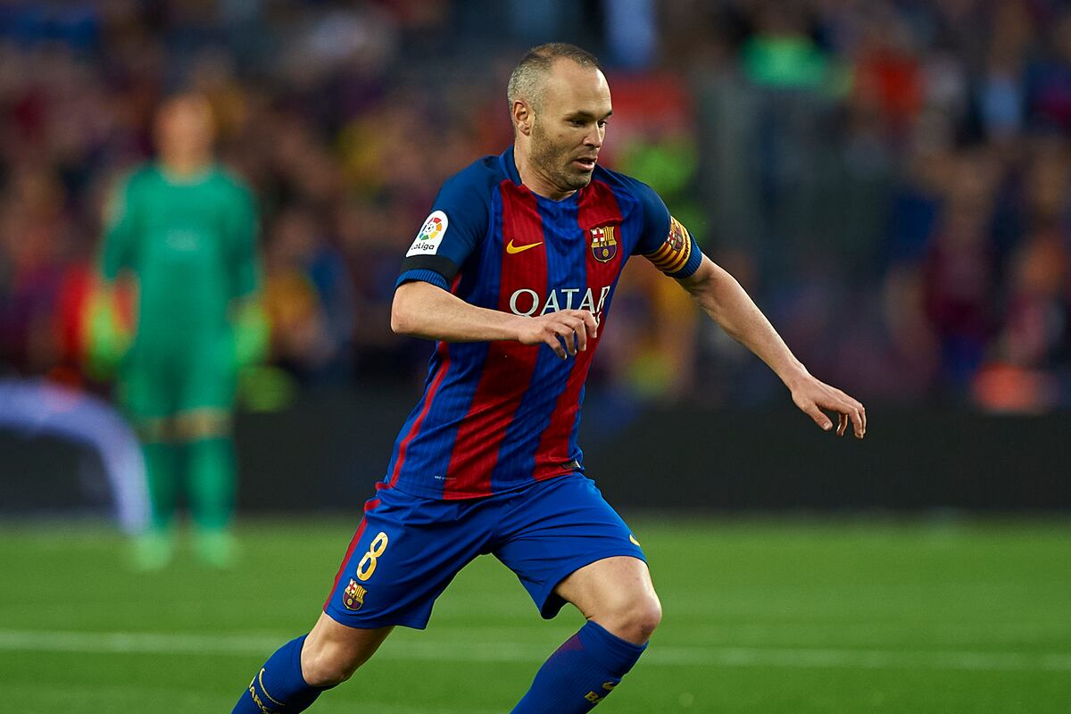 Andres Iniesta Called a 'Painter' by Luis Enrique After Barcelona Beat ...