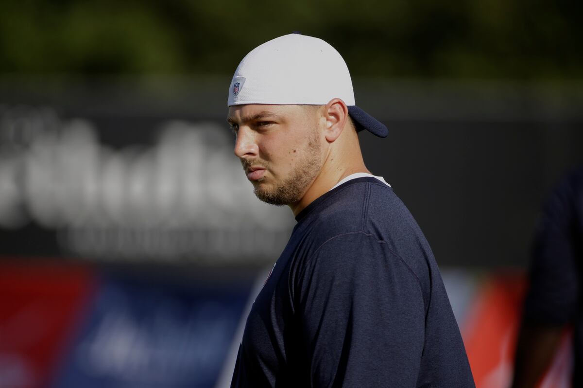 Texans OL David Quessenberry Completes Chemotherapy for Non-Hodgkin ...