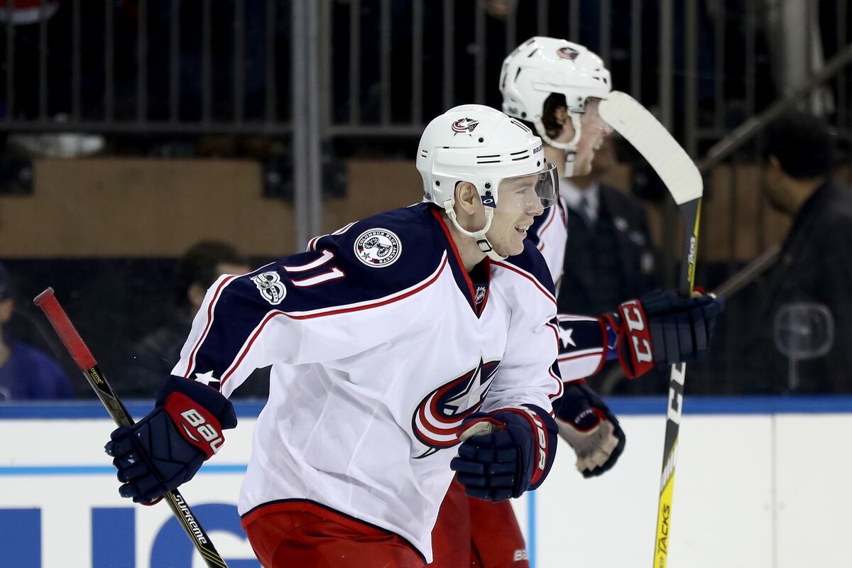 Matt Calvert Cracks His Stick Across Tom Kuhnhackl | News, Scores ...