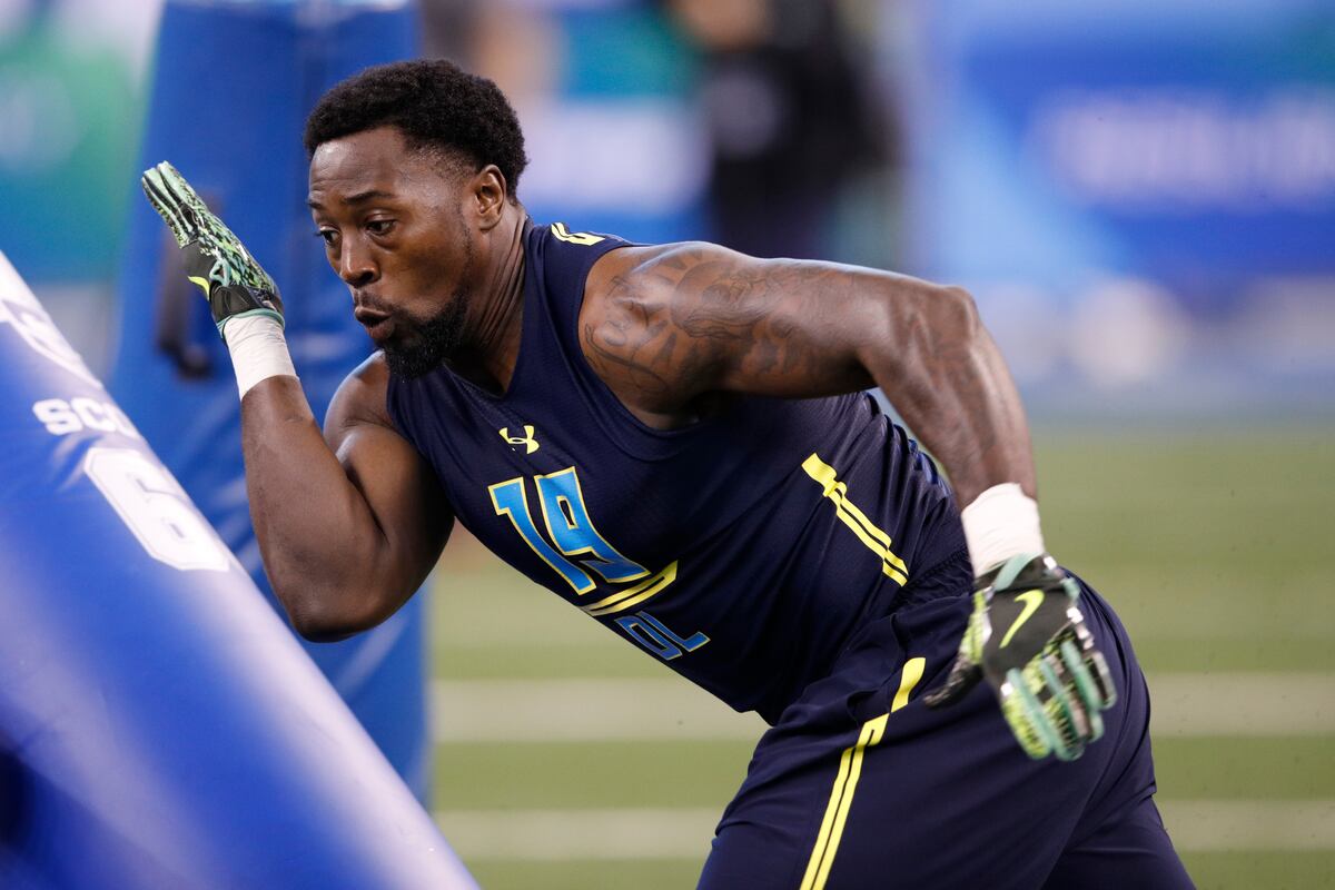 Charles Harris NFL Draft 2017: Scouting Report, Grade for Dolphins ...