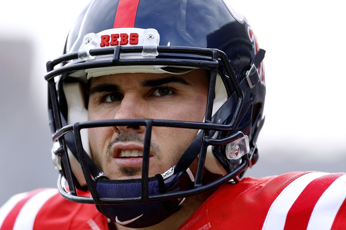 ESPN Shows a Tired Chad Kelly Waiting to Get Drafted | News, Scores ...