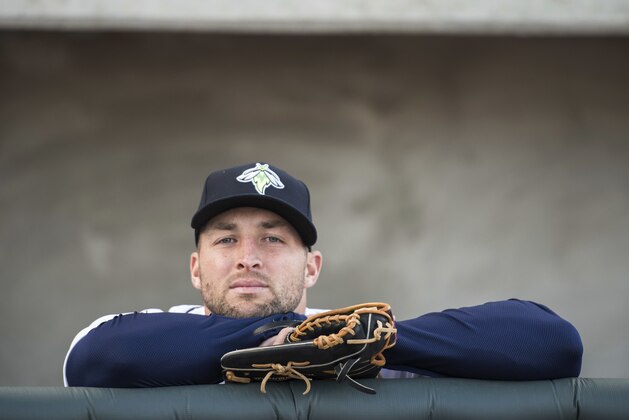 Tim Tebow, ESPN Agree on Multiyear Contract for College Football Coverage