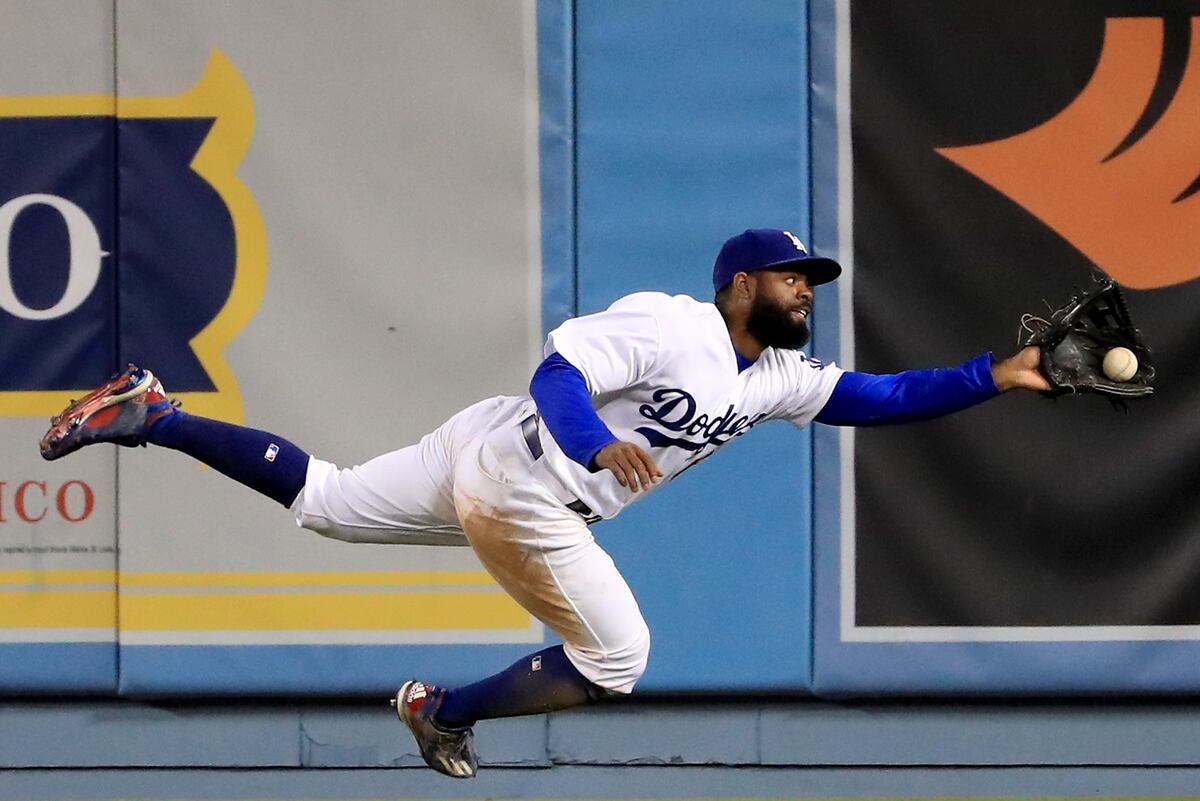 Dodgers' Andrew Toles to Have ACL Surgery for Knee Injury, Out for ...