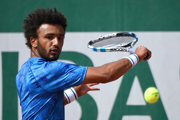 Maxime Hamou Banned from 2017 French Open for Trying to Kiss, Grope ...