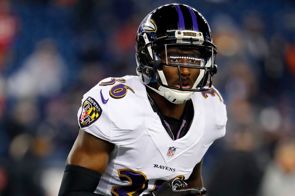 Ravens CB Tavon Young Suffers Torn ACL in Practice | News, Scores ...