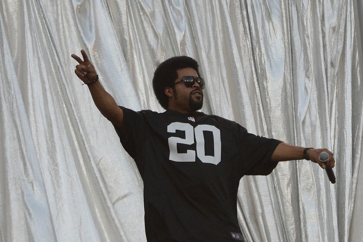 Ice Cube Says Raiders Owe Oakland a Super Bowl Title Before Las Vegas ...