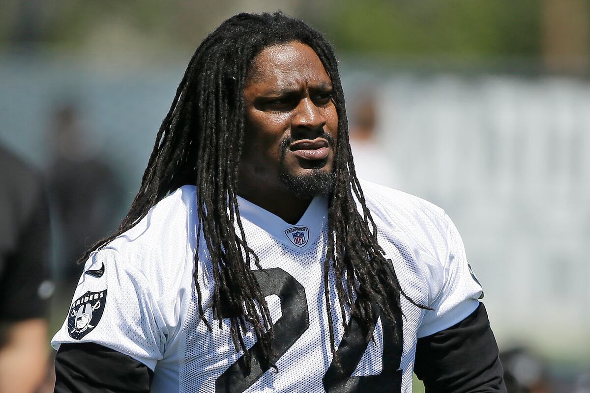 Marshawn Lynch Says Finding out Raiders Leaving Oakland Sparked NFL ...