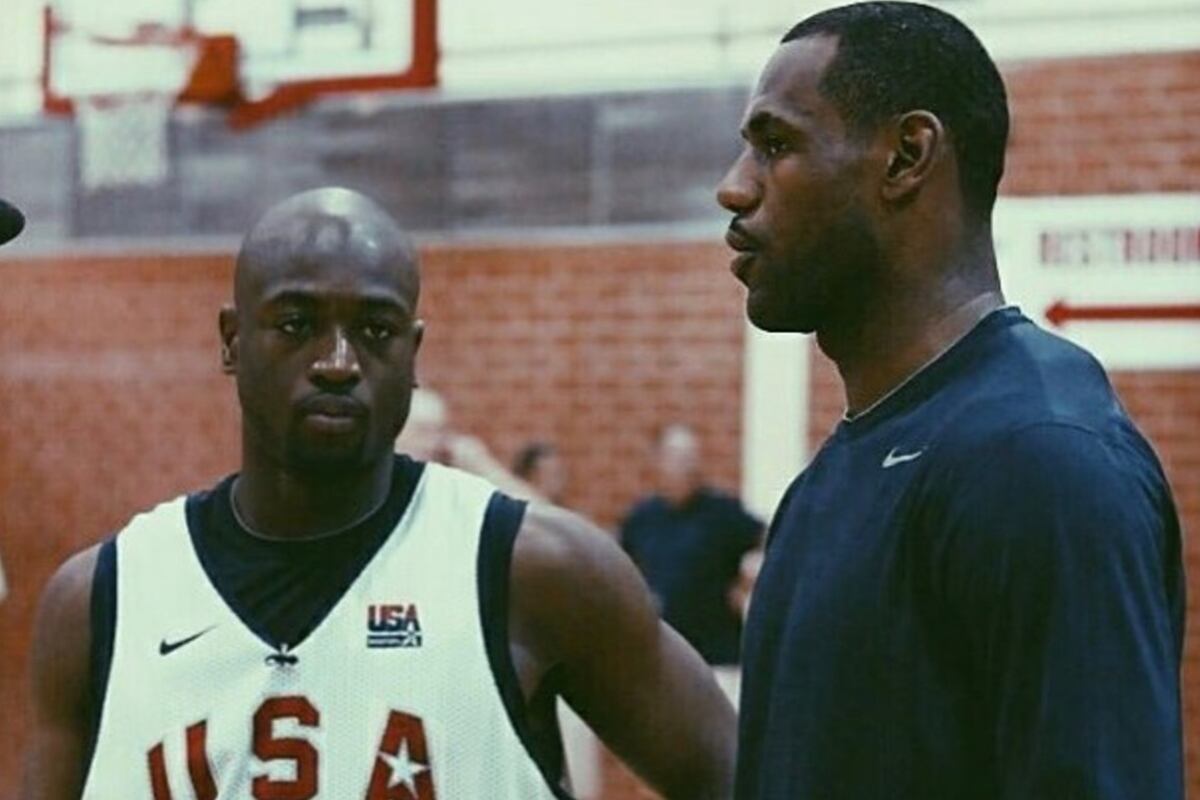 Dwyane Wade Teases LeBron James over Shaved Head: 'Welcome to Baldhood ...