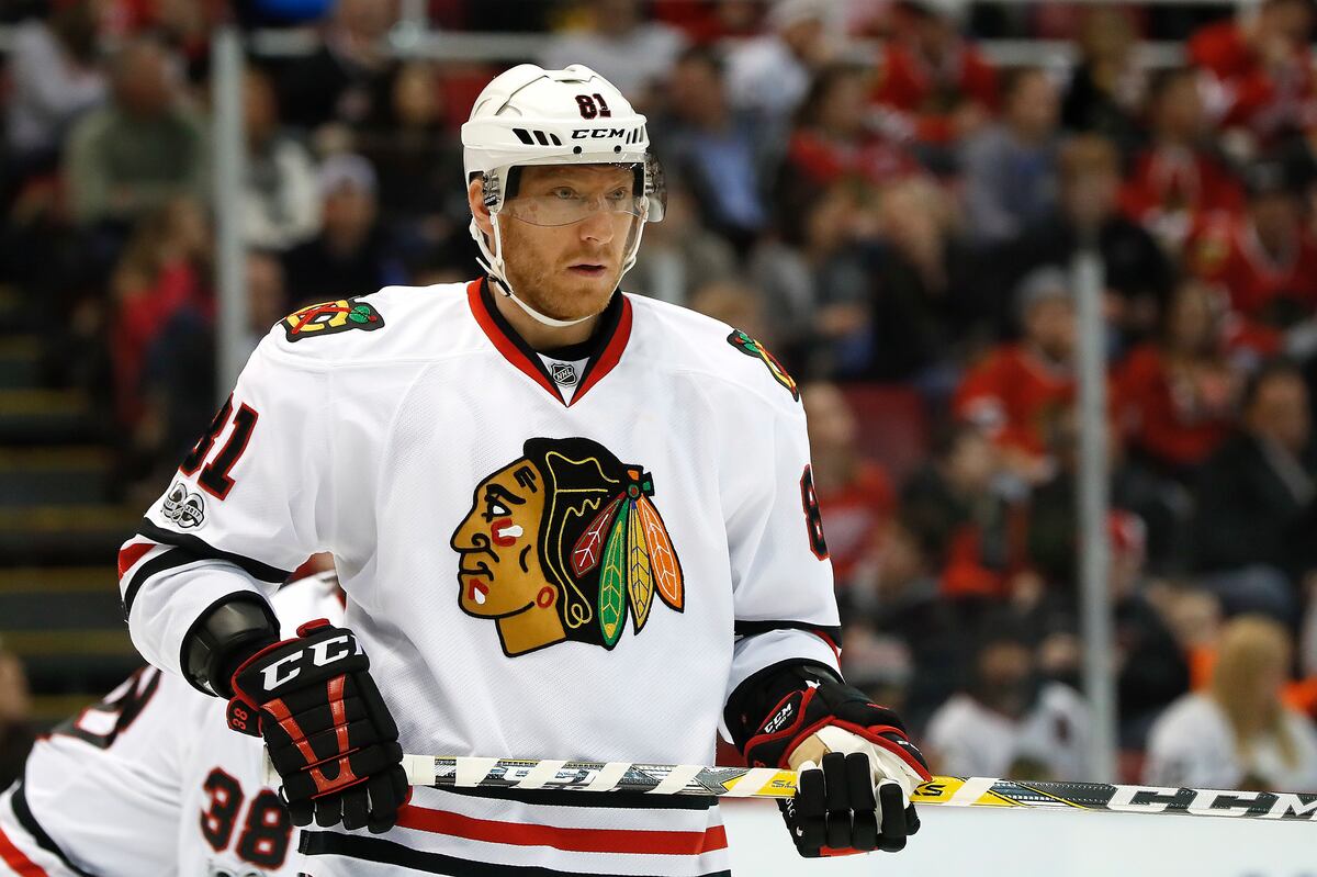 Marian Hossa Reportedly Could Retire over Equipment Allergy, Out for ...
