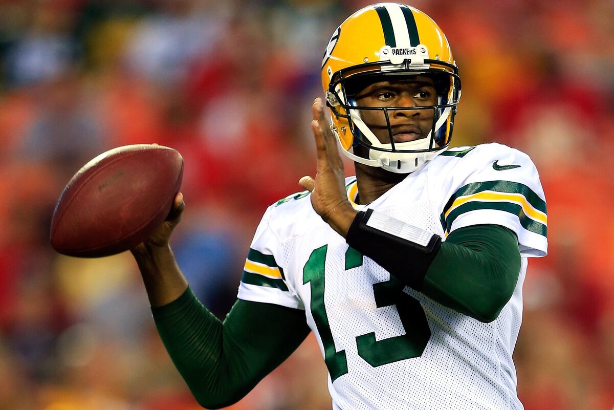 Vince Young Rips Ryan Fitzpatrick, 'Garbage' QBs in Sports Illustrated ...